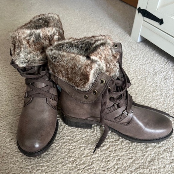 BareTraps | Shoes | Brand New Baretraps Brow Boots W Fur | Poshmark